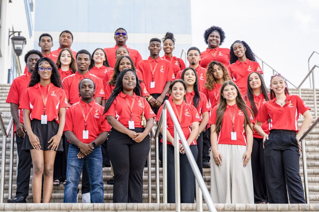 Full-Tuition Awarded to 25 Students Through the Coke Florida Refreshing ...